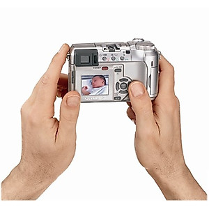 Olympus C-750 4MP Digital Camera w/ 10x Optical Zoom