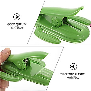 Beach Towel Clips for Beach Chairs Pineapple Decor Towels Lounge Chairs 4Pcs Cute Chair Towel Clip Chair Clips for Towel Windproof Towel Holder, Beach Beach Towel Clips