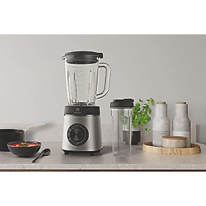 Electrolux High Performance Blender for Shakes and Smoothies with 1.75 L Glass Jar and To Go Bottle Mixer