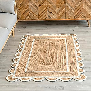 Weaving Village Scalloped Natural Jute Area Rug, Natural Base Off White Trim, 3x5