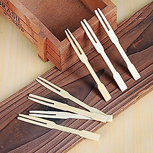 UPlama 600Pcs Bamboo Forks,Wooden Appetizer Forks for Appetizer, Cocktail, Fruit, Pastry, Dessert,3.4inch