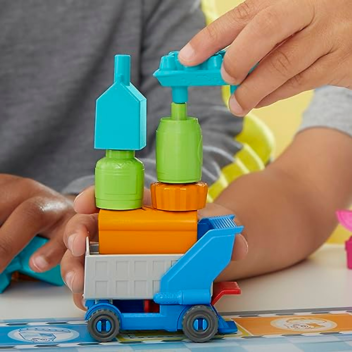 Grocery Go Karts Board Game for Preschoolers and Kids Ages 4 and Up, Building Game with Mini Groceries, Preschool Games for 2-4 Players