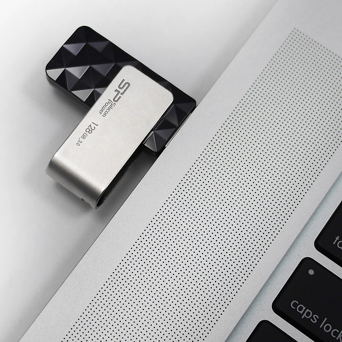 Silicon Power 128GB Blaze B30 USB 3.0 Swivel Flash Drive, Black (SP128GBUF3B30V1K)