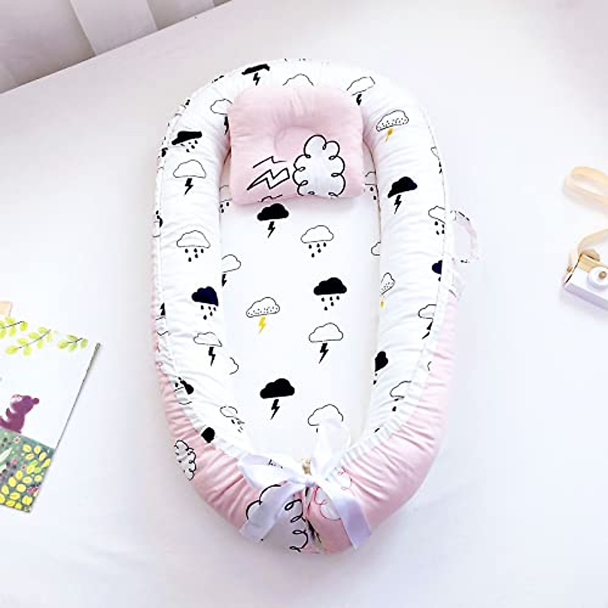 Vohunt Baby Lounger,100% Cotton Co-Sleeper for Baby 0-12M in Bed with Alternate Double-Sided,Newborn Lounger Adjustable Size & Strong Zipper Lengthen Space to 3 Tears Old(Pink Clouds)