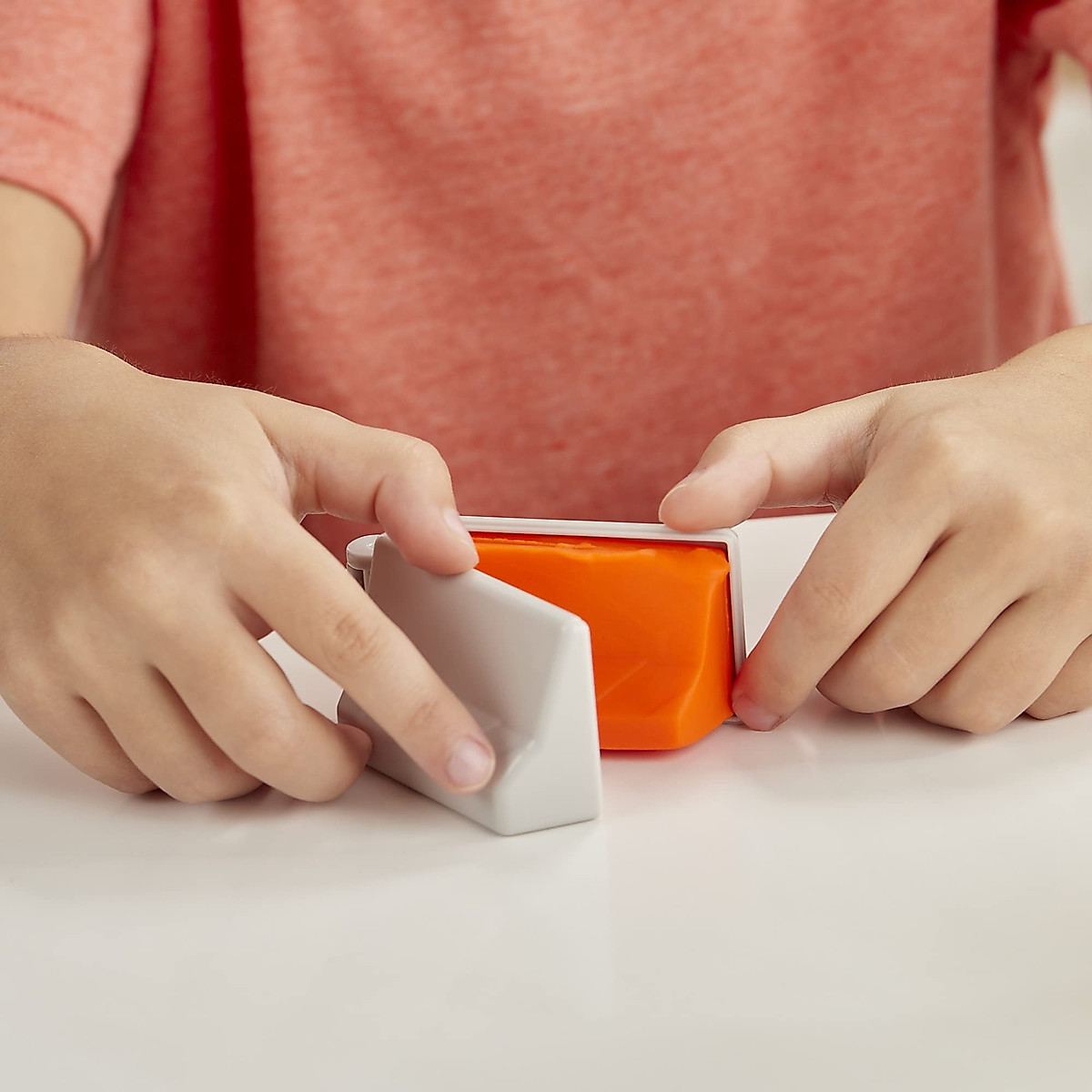 Play-Doh Wheels Cement Truck Toy for Kids Ages 3 and Up with Non-Toxic Cement-Colored Buildin' Compound Plus 3 Colors