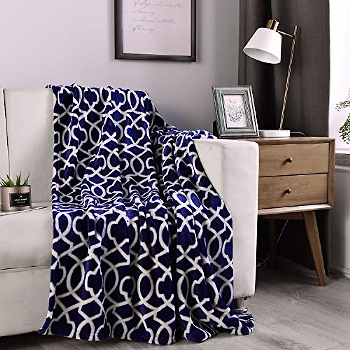 NC Flannel Fleece Blanket, Throw Soft Warm Fluffy Plush Blanket, Lightweight Microfiber Blankets for Bed Couch Chair Living Room(Throw, Navy Crown)