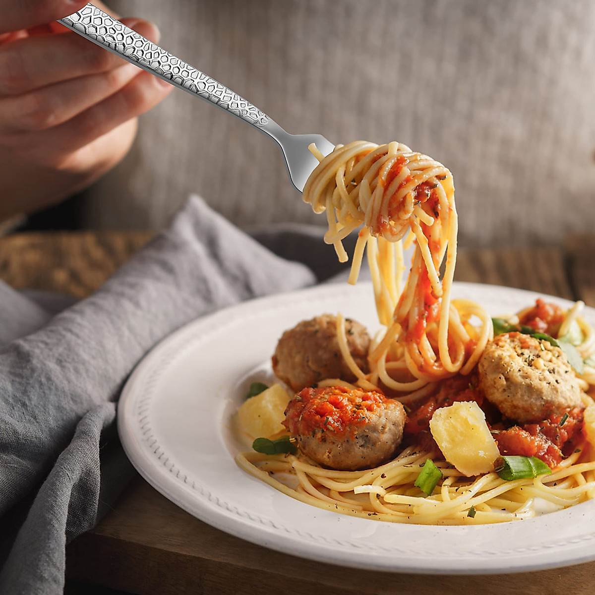 Hammered 12 Pieces Dinner Forks Set, HaWare Stainless Steel 7.9 Silverware set for Home/Kitchen/Restaurant, Classic Elegant Design Large Forks, Mirror Polished, Dishwasher Safe