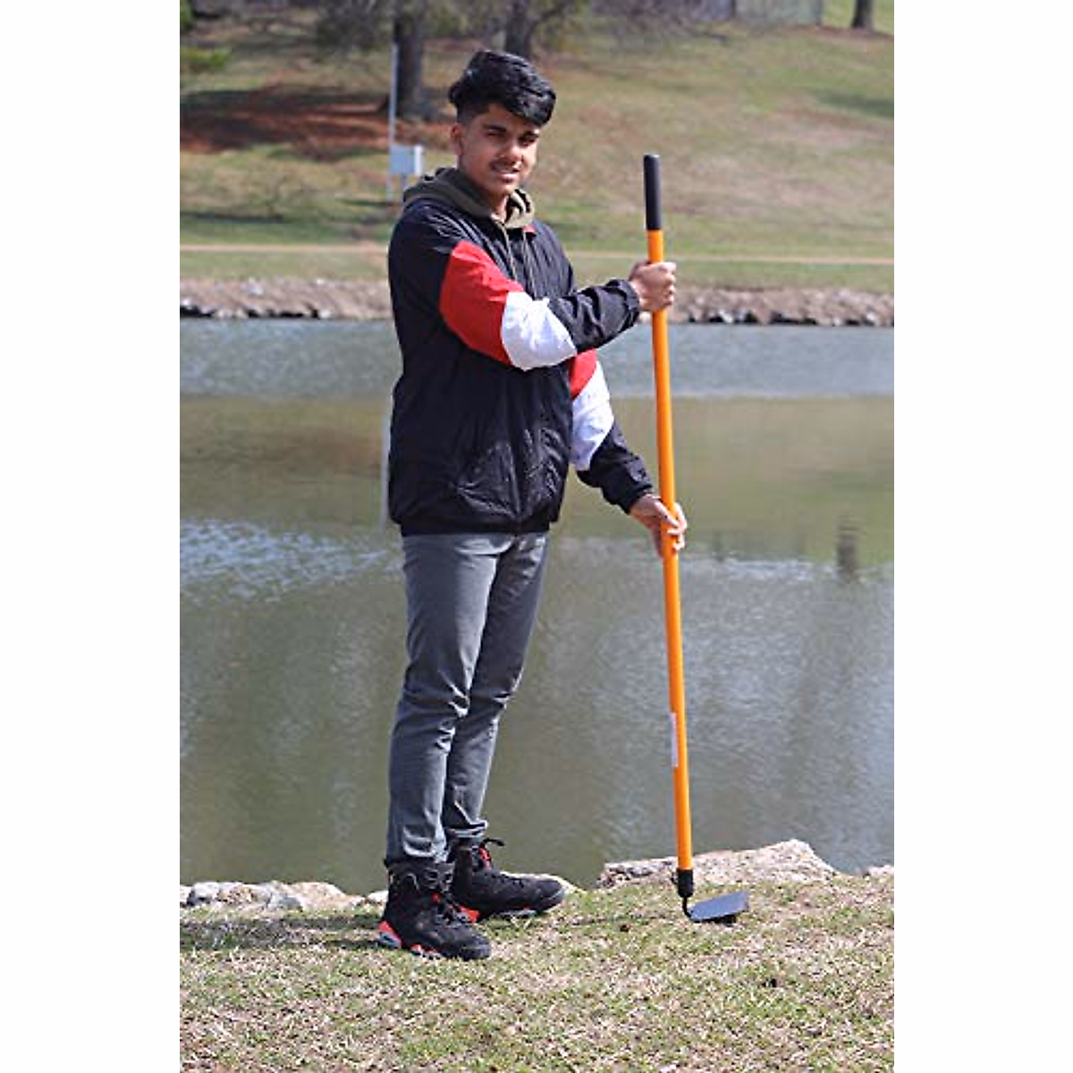 Ashman Garden Hoe (1 Pack)– Sturdy Hand Tiller – Heavy Duty Blade for Digging, Loosening Soil, and Weeding – Rubber Grip Handle for a Strong Hold – Rust Resistant Build.