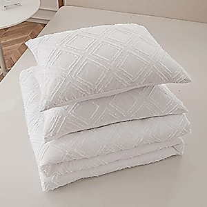 SLEEPBELLA California King Comforter Set Microfiber White Bedding Set Diamond Tufted Design, Soft and Fluffy Cal King Sizd Bed Comforter for All Seasons