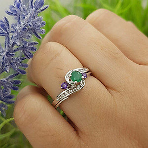 Dazzlingrock Collection Green Emerald, Amethyst & White Diamond Wedding Ring Set in 14K White Gold, Size 7