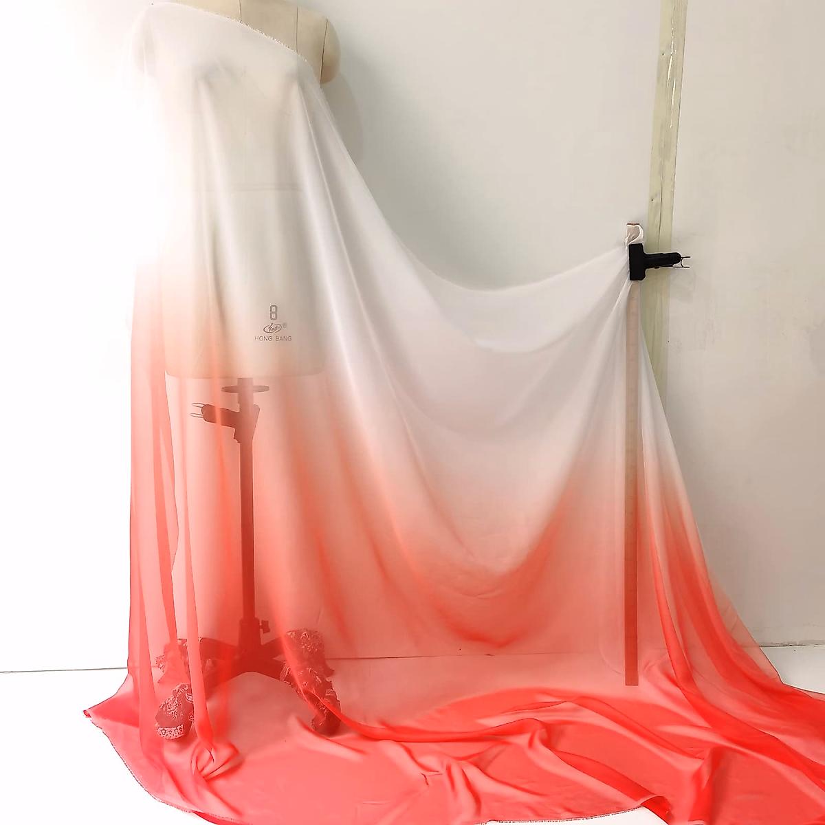 30D Chiffon Fabric for Dress Gradient Chiffon mateiral 2 Tone Shade Chiffon Fabric Dancing Clothing Wedding Sewing Material (Red and White, 5 Meters)