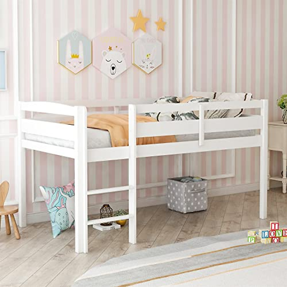 Harper & Bright Designs Low Loft Bed Twin Size, Twin Loft Bed Frame with Ladder and Safety Guardrails, Wood Loft Bed for Kids, Toddlers, Teens (Twin, White)