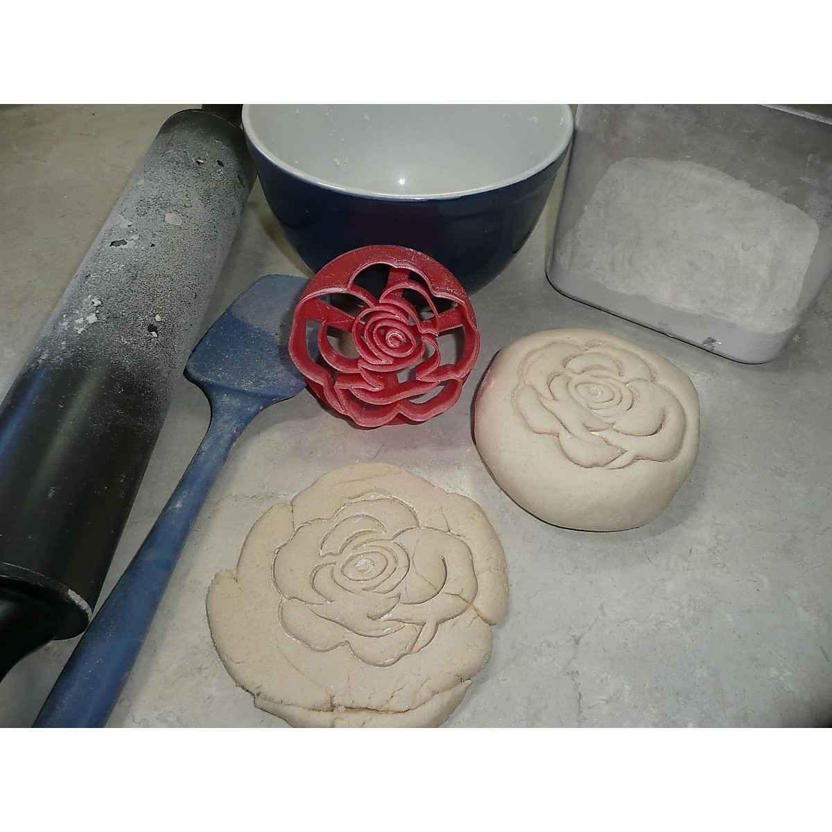 ROSE FLOWER DESIGN PATTERN CONCHA CUTTER MEXICAN SWEET BREAD STAMP MADE IN USA PR4518 Red