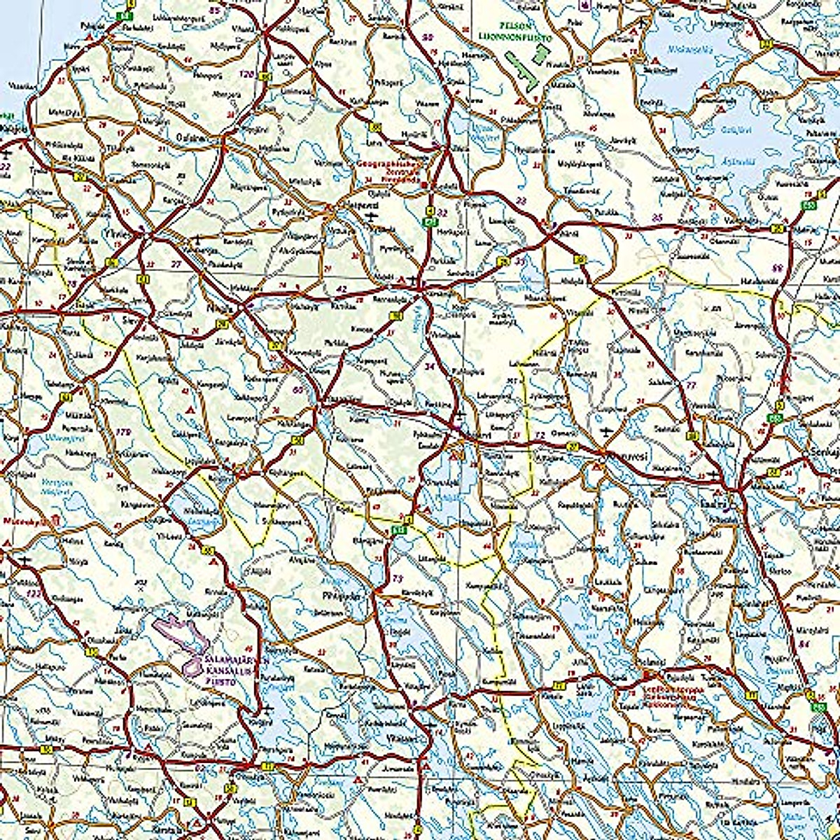 Finland and Northern Scandinavia Map (National Geographic Adventure Map, 3300)