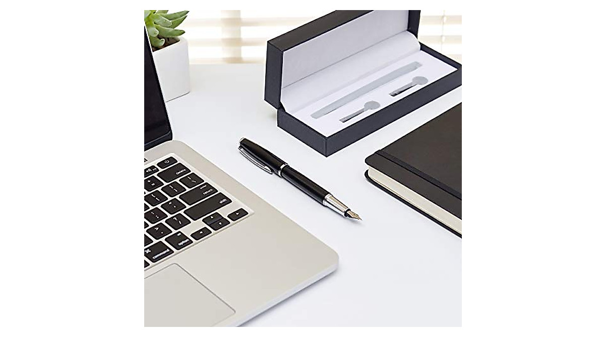 Amazon Basics Fountain Pen with 2 Cartridges | Smooth Writing & Gift Idea