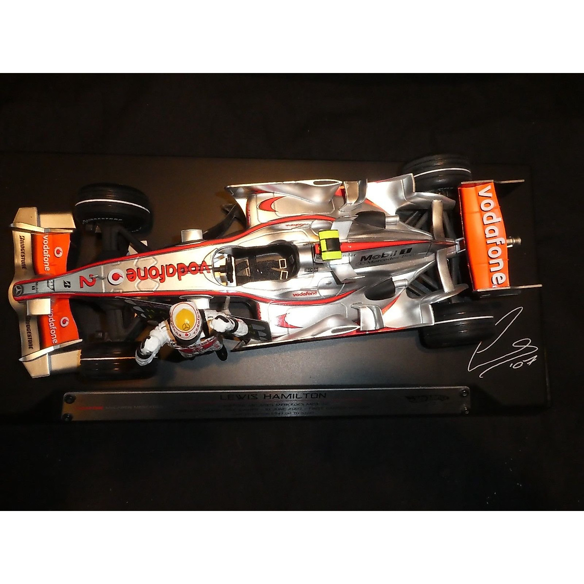 McLaren Mercedes MP4-22 (Lewis Hamilton 1st GP Win 2007) in Silver (1:18 scale) Diecast Model Car