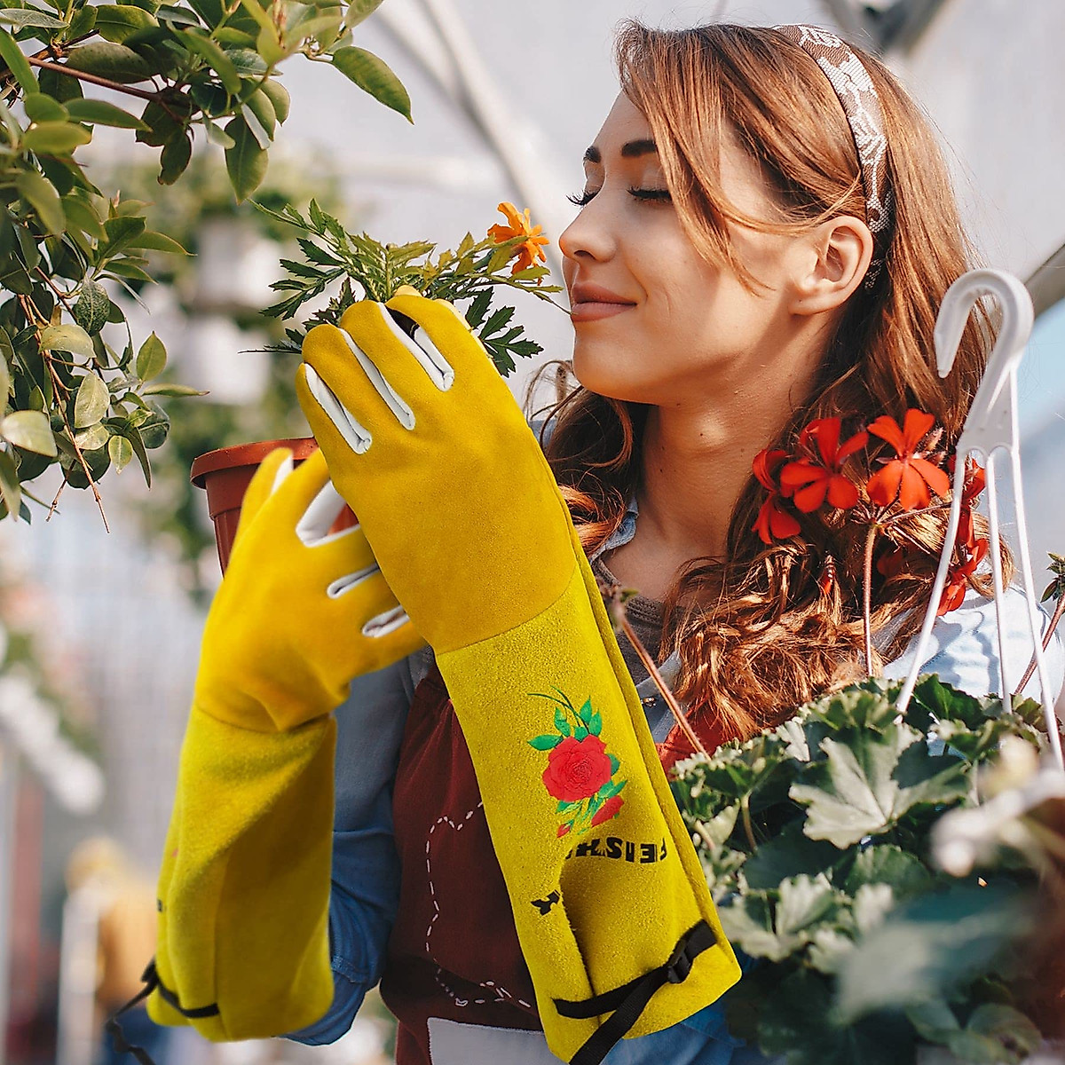 FEISHDEK Small Size - 2 Pairs Thorn Proof Leather Gardening Gloves Women, rose gloves for trimming