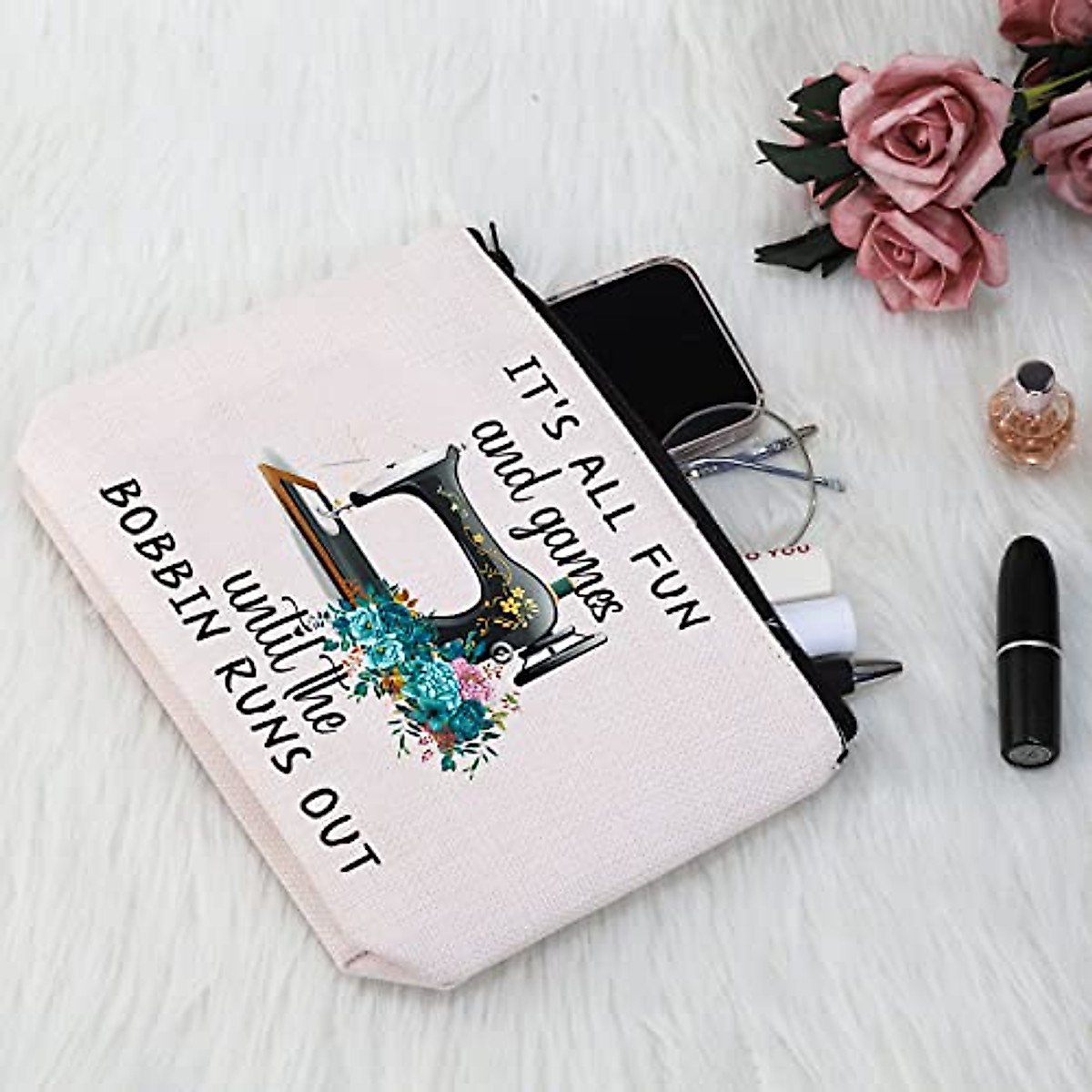 G2TUP Quilter Gift Sewing Cosmetic Bag It's All Fun And Games Until The Bobbin Runs Out Makeup Bag Sewing Lover Gift Quilting Zipper Travel Bag (Bobbin Runs Out White Bag)