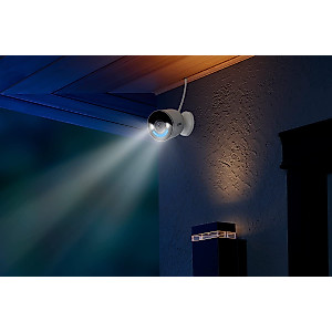 Lorex 4K Spotlight Indoor/Outdoor Wi-Fi 6 Security Camera with Smart Security Lighting, Person, Vehicle, Animal and Package Detection, 2-Way Talk, Quick Response, Fusion