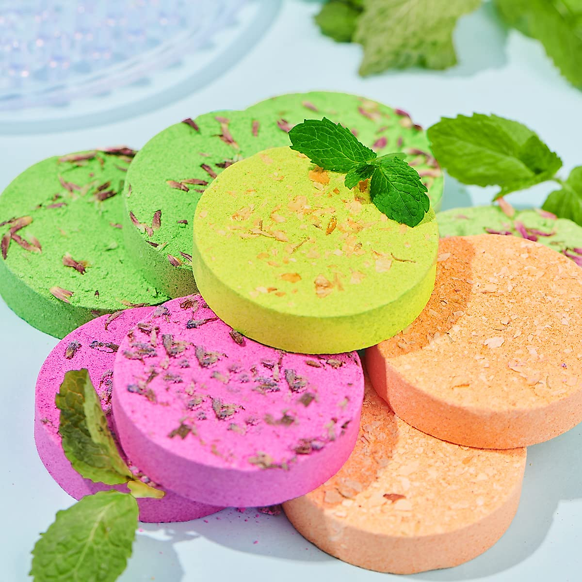 Effiland Aromatherapy Shower Steamers and Soap Holder Set, 6-Pack Shower Bombs with Essential Oils,Bath Gift for Women and Men Relaxing, Lavender, Eucalyptus, Peppermint, Orange Self Care Shower Set