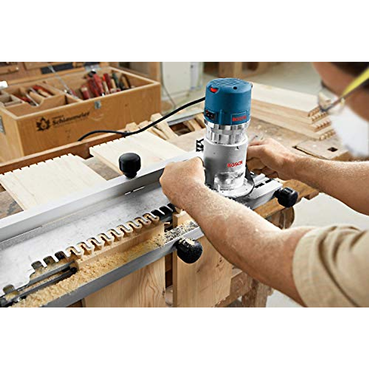 BOSCH 1617EVSPK Wood 12 Amp Router Tool Combo Kit - 2.25 Horsepower Plunge Router & Fixed Base with a Variable Speed Motor