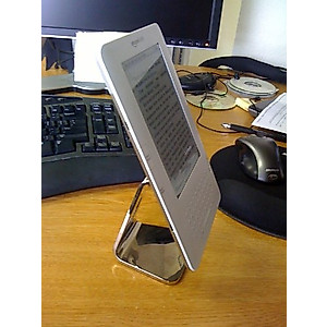 Clingo Universal Podium for iPod, iPhone and Other Mobile Devices - Holster - Retail Packaging - Black