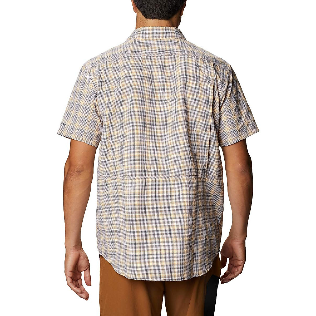 Columbia Men’s Silver Ridge Short Sleeve Seesucker Shirt, Moisture Wicking, Sun Protection, Mocha Gingham Ombre, Medium