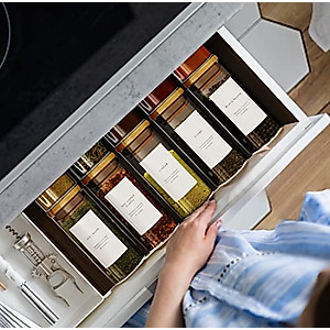 Decorium Interiors Bamboo Spice Jars (10 Pack, 6oz) – Glass Jars with Bamboo Lids - Spice Containers with Bamboo Lids w/ 105 Pre-Printed Labels – Lead-Free Bamboo Jars for Storing Spices & More