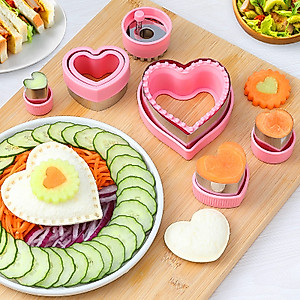Heart Cookie Cutters Set,6 Pcs Uncrustables Maker Bread Cutters Heart Shapes DIY Cookie Cutters Fruit Vegetable Mold for Kids Boys & Girls Bento Lunch Box