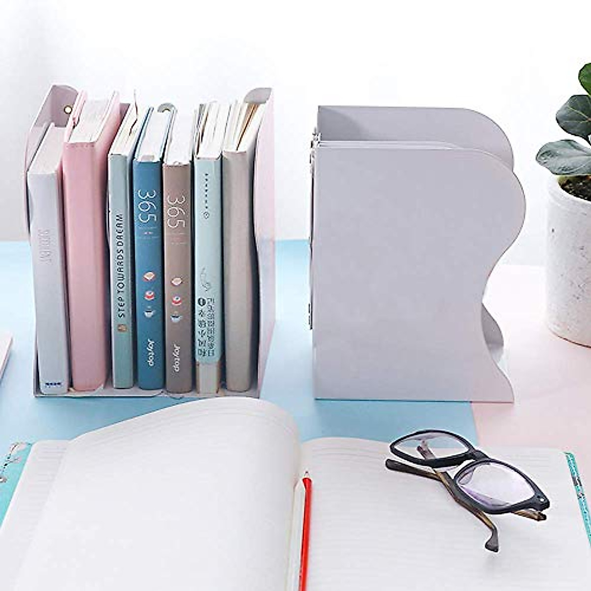 Qualsen Book Ends Adjustable, Expandable Metal Magazine File Binder Book Organizer Holders for Desk, Shelf, Office, Stationery, Book Racks Stands Non-Skid Bookend (Medium, White)