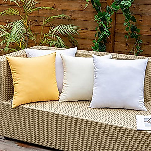 EMEMA 1 Piece Outdoor Pillow Inserts Waterproof Throw Pillow Premium Fluffy Decorative Cushion Square Inner Soft for Patio Furniture Garden Sleeping Bed Couch Sofa Bedroom 18x18 Inch 45x45 cm