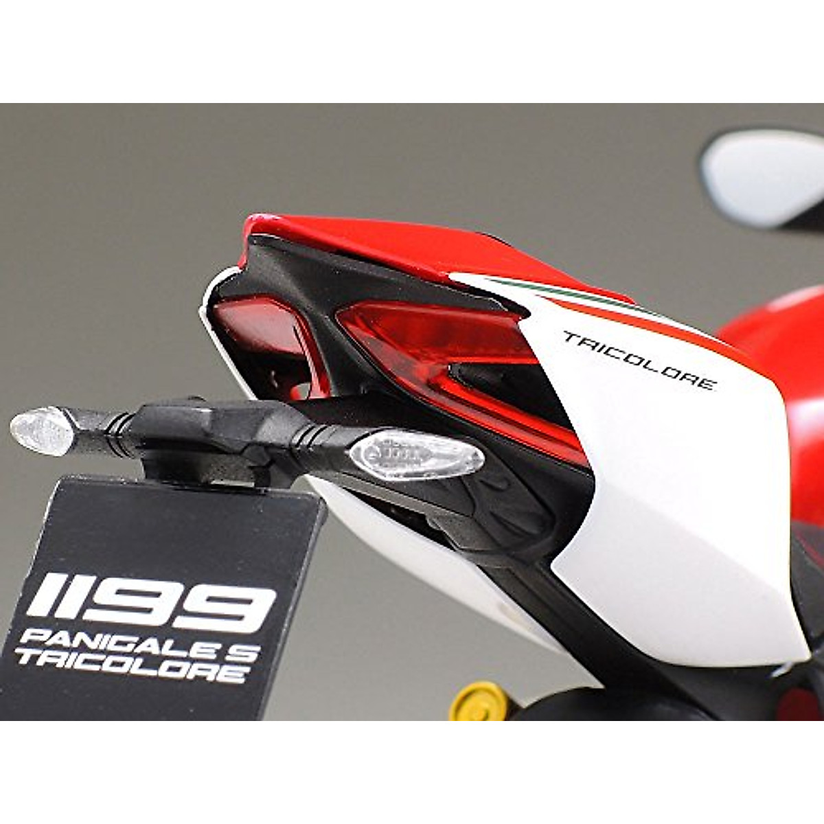 Tamiya America, Inc 1 12 Ducati 1199 Panigale S Tricolore, TAM14132
