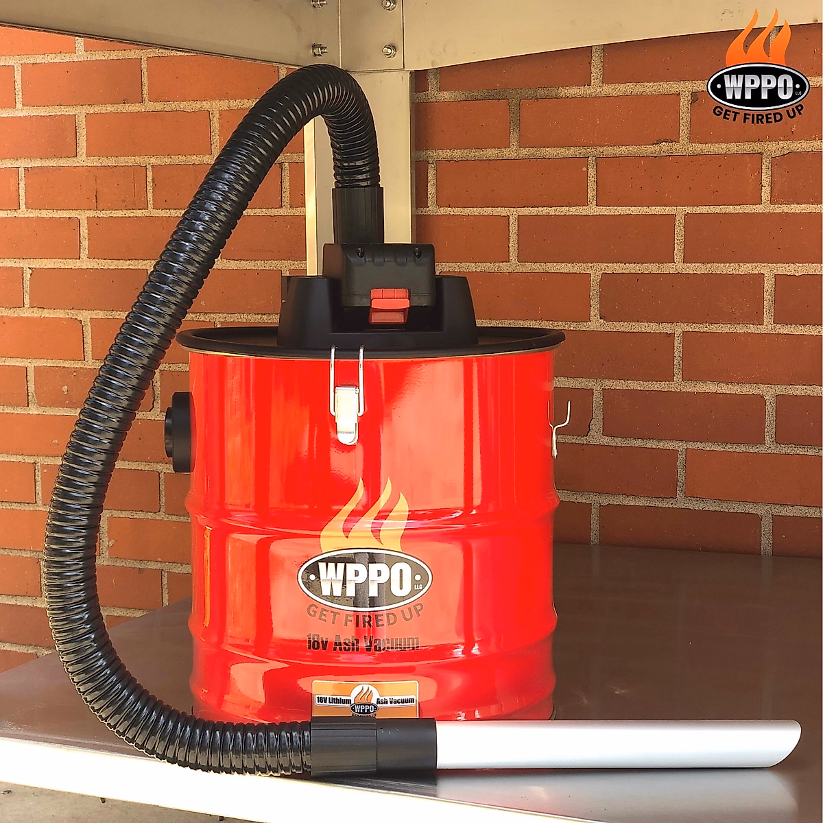 18V Rechargeable Ash Vacuum with Bonus Value Pack