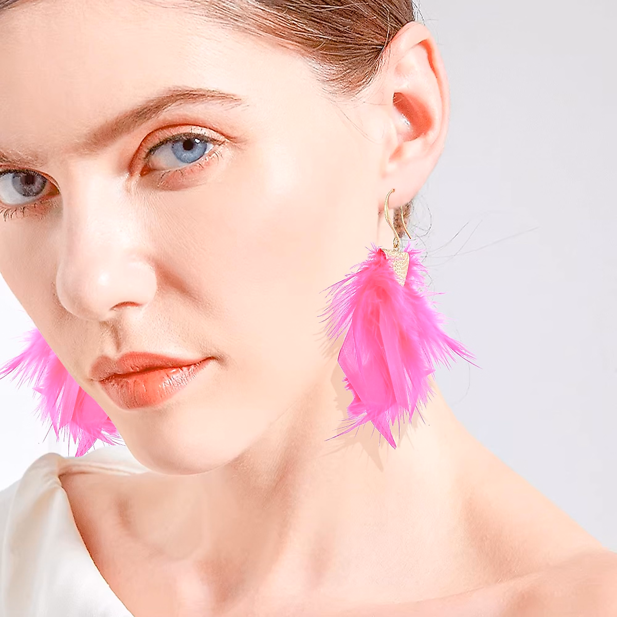 KELMALL Statement Fan Feather Dangling Earrings for Women, Bridal Wedding Party Proms Eye-catching Drop Dangle Earrings- Hot Pink
