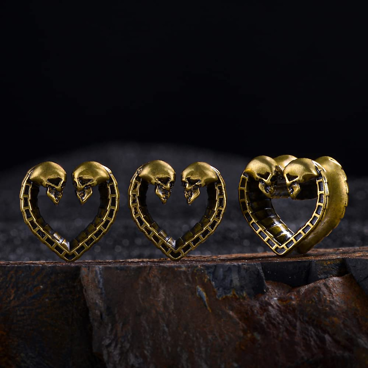 PUNKYOUTH Pair of Snake Ear Plugs Retro Cool Saddle Tunnels Gothic Ear Gauges Expander Stretcher Piercings Gauge 0g to 1 inch