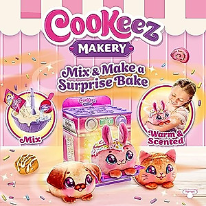 COOKEEZ MAKERY Cinnamon Treatz Oven. Mix & Make a Plush Best Friend! Place Your Dough in The Oven and Be Amazed When A Warm, Scented, Interactive, Friend Comes Out! Which Will You Make?