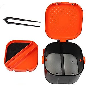 Toasis Fishing Live Bait Box Worm Storage Container Plastic Case with Tweezer (Red)
