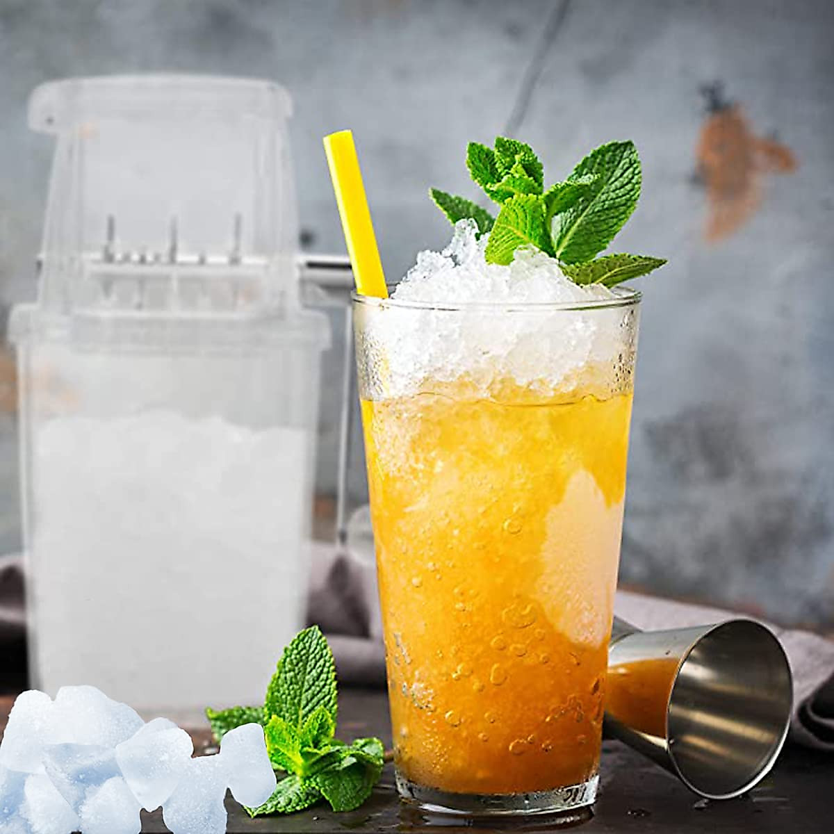 CZ-XING Ice Crusher Manual Rotary Ice Crusher Cocktails Slush Machine Ice Cube Crushed Smoothies Ice Crusher Machine Home 1.25L Chrome Plated Ice Grinder Ice cube Drinks Chopper Stirrer (Transparent)