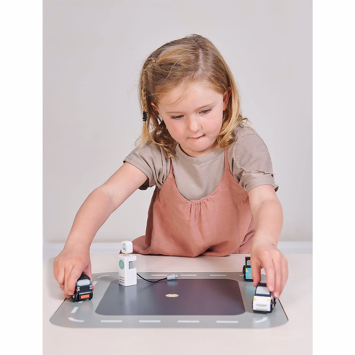 Tender Leaf Toys - Smart Car Set - 3 Pretend Electric Wooden Smart Cars with Charging Unit - Open-Ended Play Toy, Explore Role-Play and Imagination, for Boys and Girls Age 18m+