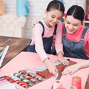 Ganeen 100 Pcs Christmas Fabric Patchwork Roll Quilting Fabric Roll up Fabric Quilting Strips, 2.55 Inch Candy Elements Roll up Fabric Patchwork Fabric for Xmas Sewing DIY Crafts