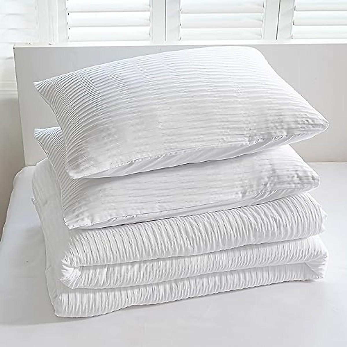 LAVACHEY King Size Comforter Set, White Seersucker Comforter Sets King Size Bed, Soft & Lightweight Bedding Comforters Sets 3 Pieces (104x90In Comforter & 2 Pillowcases)