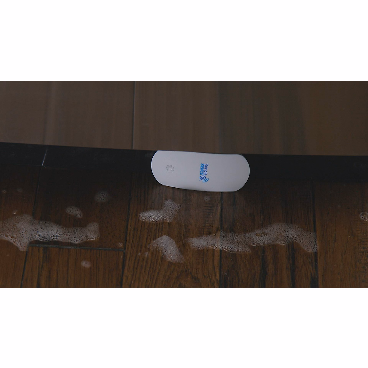 SimpleSENCE Water Leak and Freeze Detector, Smart WiFi Water and Freeze Sensor with Audible Alarm and Text & E-Mail Notification. Continuous Monitoring for Your Home and Investment Property (1 Pack).