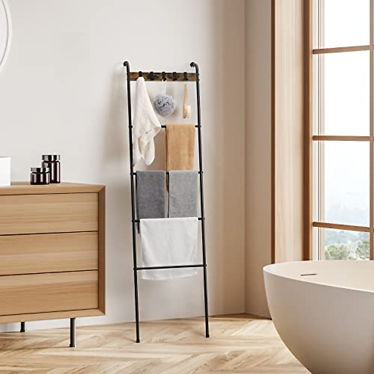 Blanket Ladder Towel Ladder for The Living Room Wall-Leaning Quilt Ladder with 5 Removable Hooks Farmhouse Decorative Bathroom Blanket Ladder Black Towel Rack for Laundry Room Outdoor Pool，Black