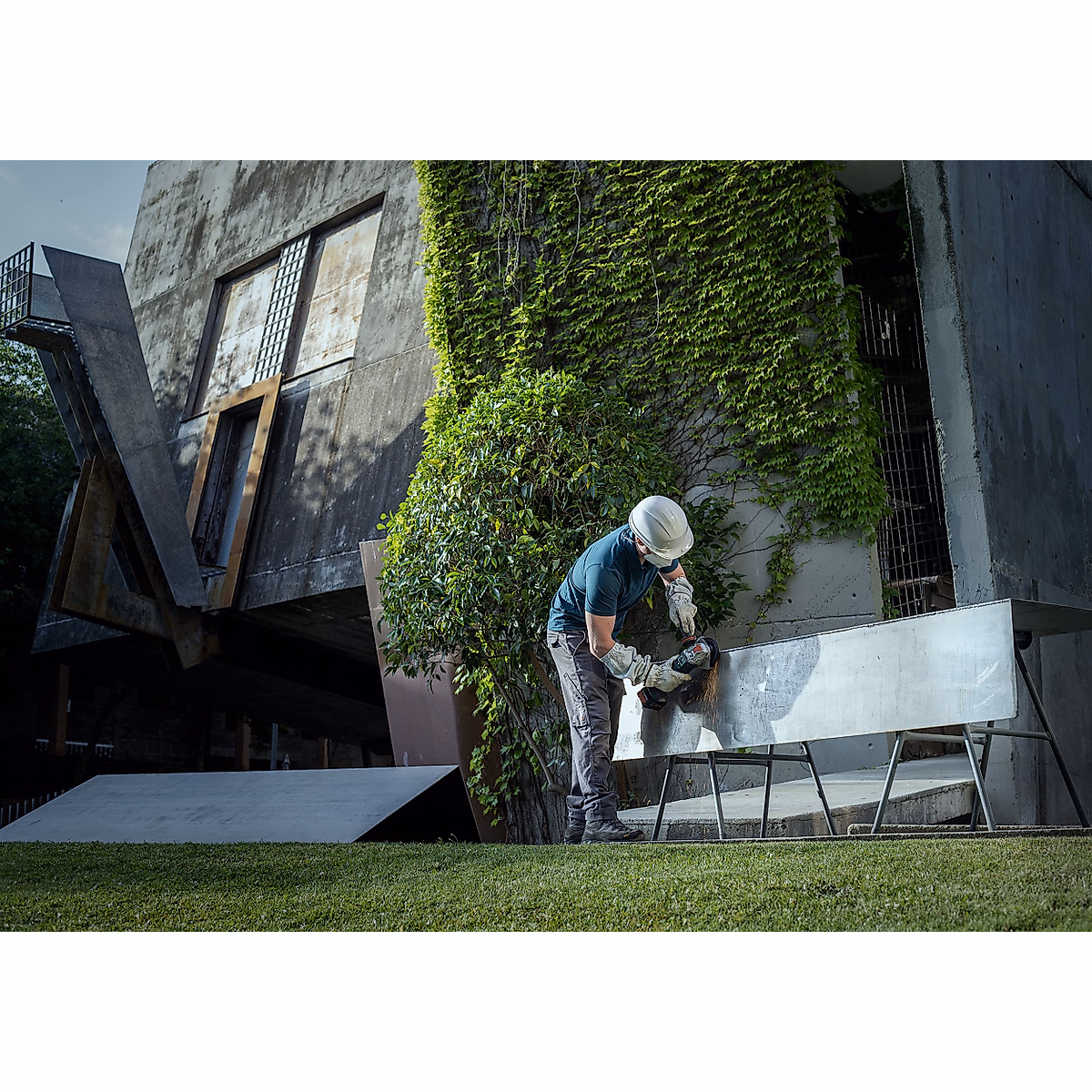 Bosch Professional 25x Expert R782 Prisma Ceramic X-LOCK Fibre Discs (for Steel, Stainless steel sheets, Ø 125 mm, Grit 120, Accessories Small Angle Grinder)