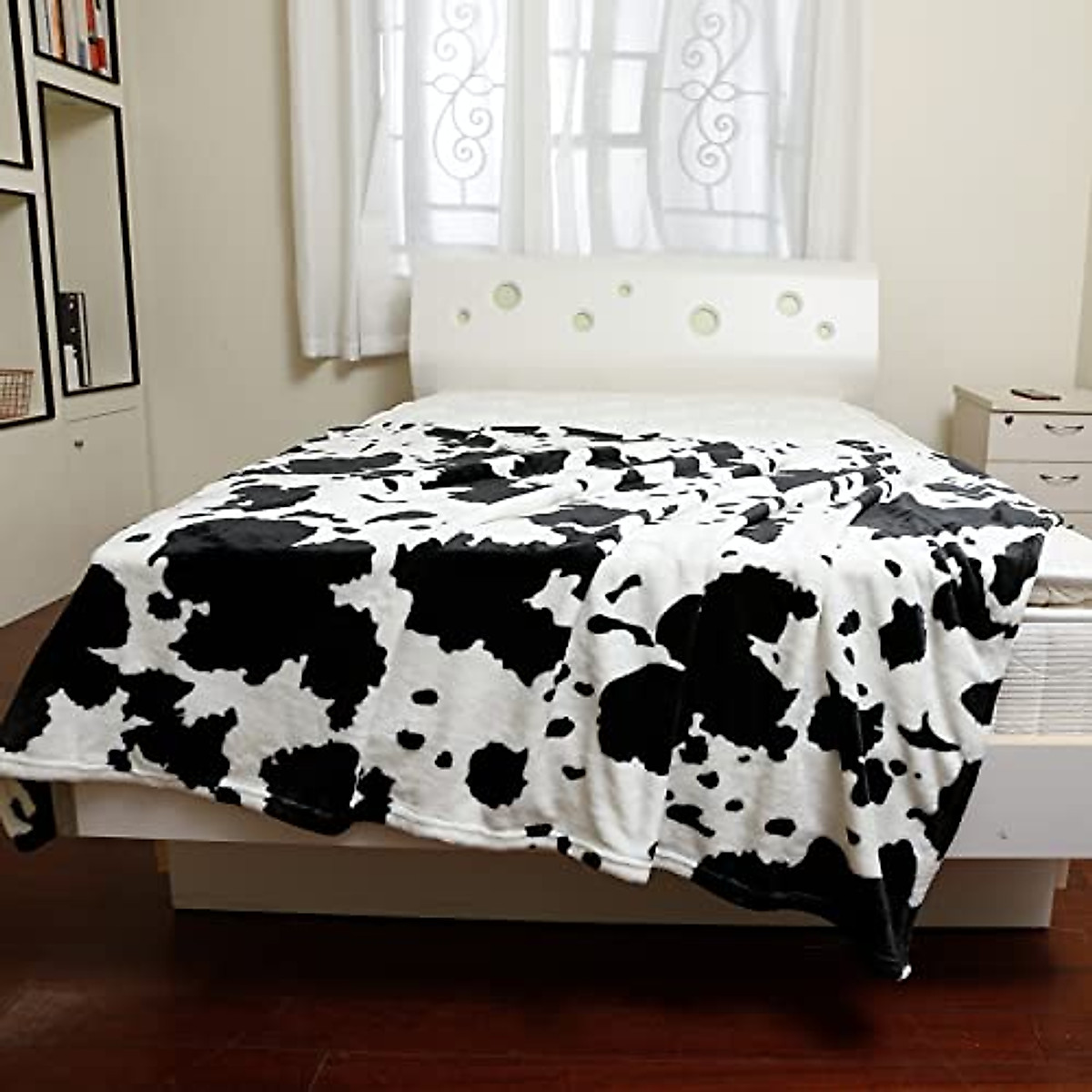 Cow Blanket for Kids Girls Boys Flannel Cow Blanket Print Soft Lightweight Cow Blankets and Throws for Sofa Couch Bed (39''x49'')