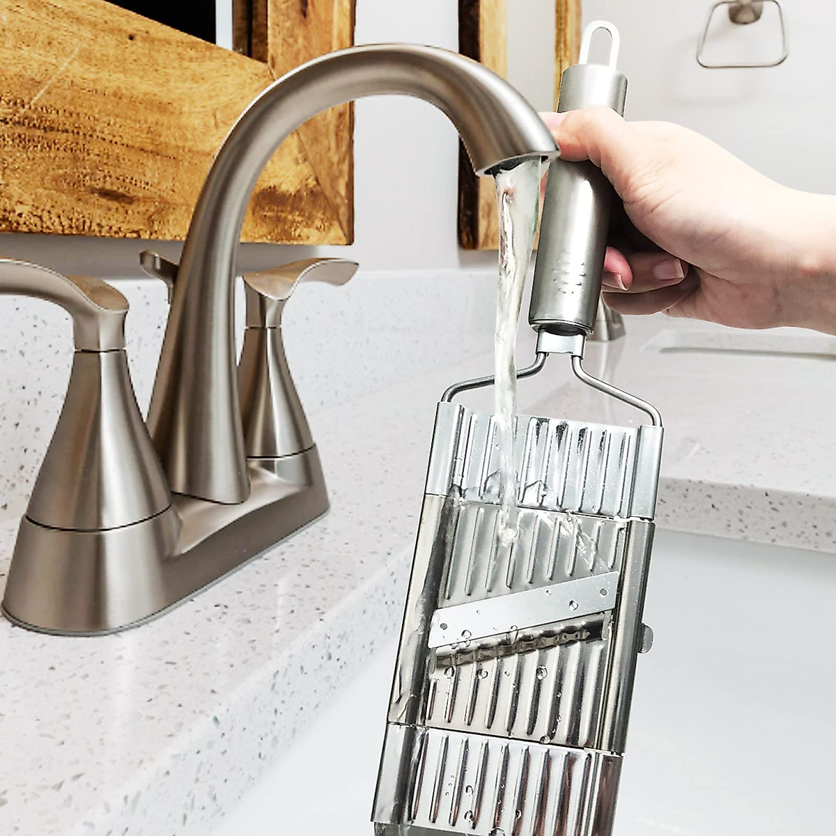 Paddsun 4 in 1 Multifunctional Grater Multi-Purpose Veggie Slicer Stainless Steel Cheese Grater Vegetable Chopper with 4 adjustable Blades for Parmesan Cheese, Vegetables, Ginger