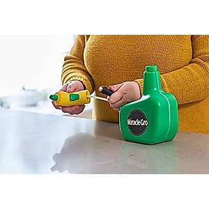 Miracle-Gro 190518 Battery Powered 48 oz. Handheld Sprayer, Green