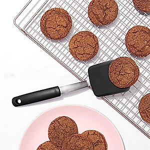 OXO Good Grips Silicone Cookie Spatula, Gray, 3 inches