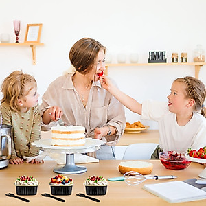 100 Pcs Cupcake Liners with Lids,5 oz Disposable Square Cupcake Pans with Plastic Aluminum Foil Mini Cake Pans for Dessert Bread for Party Wedding Birthday Kitchen (Silver,5 oz) (Black Gold,5 oz)