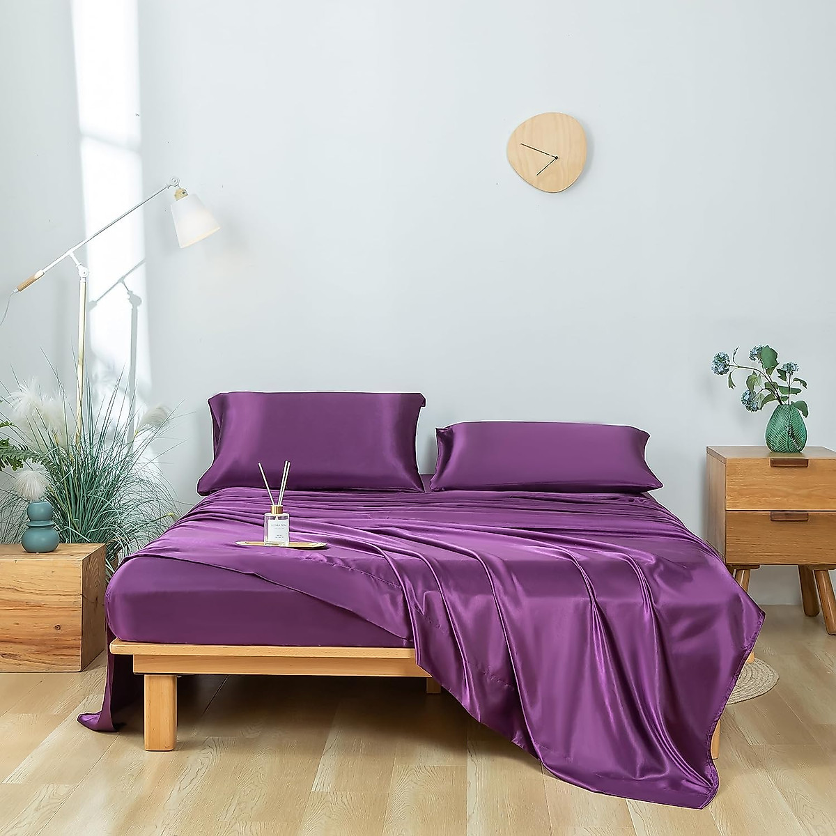 Revdomfly 4 Pcs Full Size Luxury Silky Soft Purple Satin Sheet Set,1 Premium Moisture Wicking Fitted Sheet Fits Up to 16 Inches Deep Pocket + 1 Flat Sheet + 2 Pillowcases（Purple, Full）